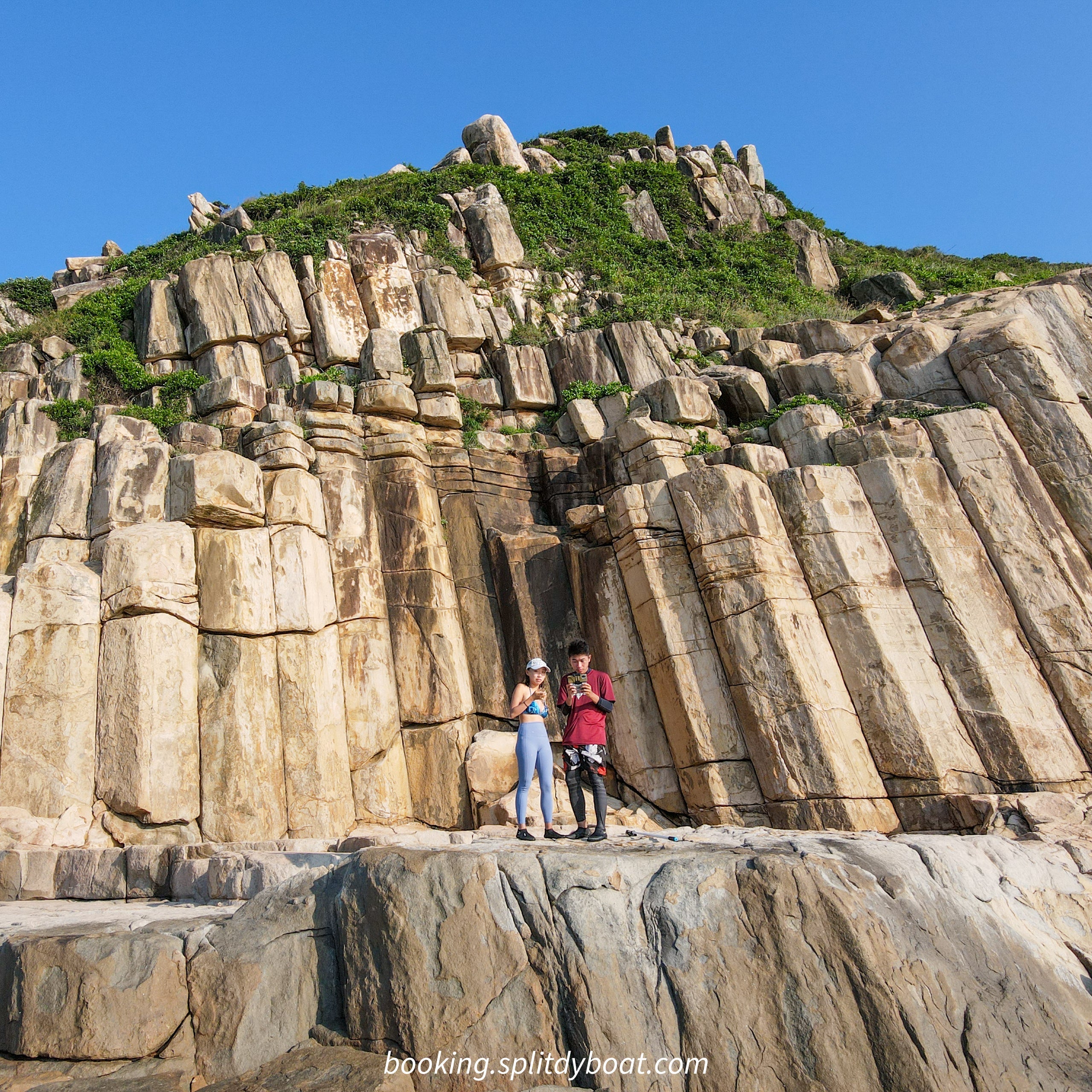 Sai Kung Volcanic Rock Region Island Hopping Tour – Splitdyboat